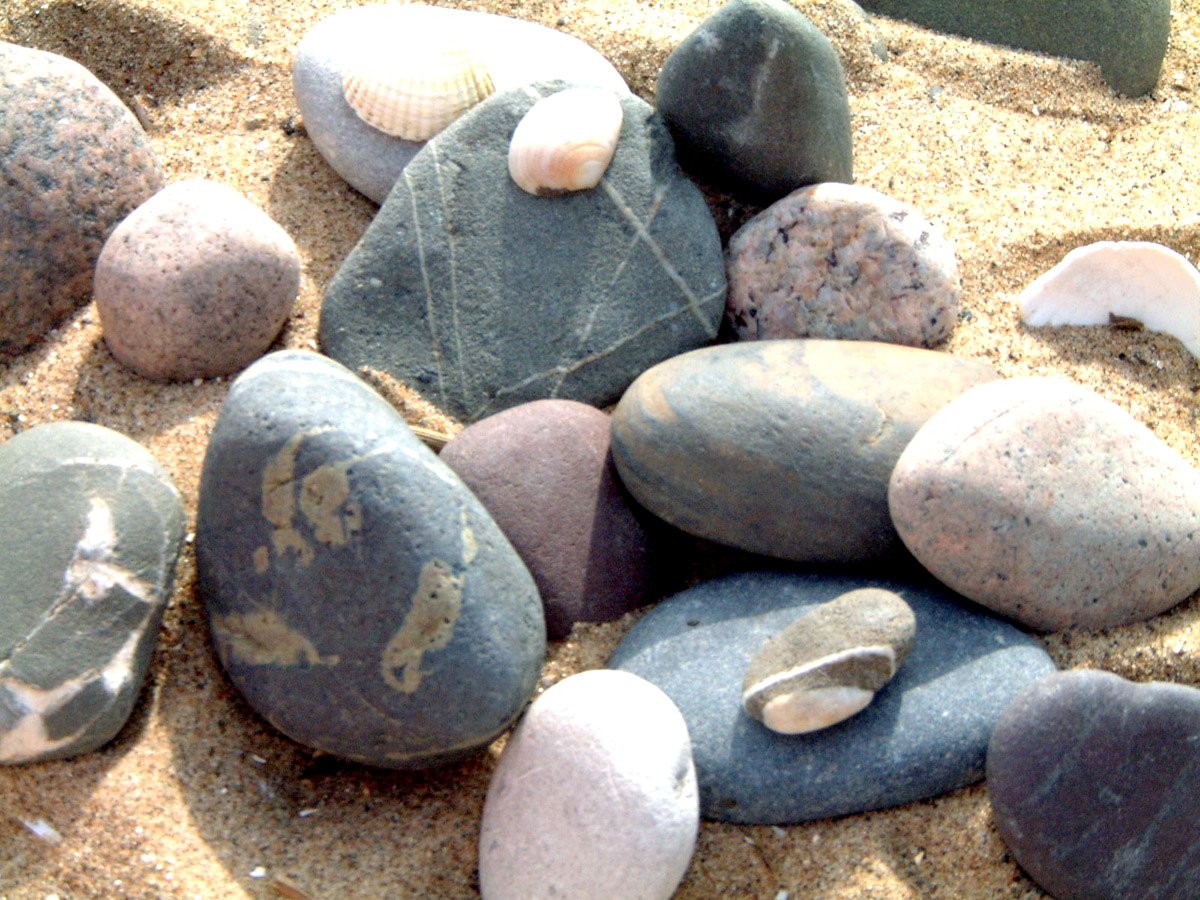 Weekend Art Challenge - Stones and Pebbles!